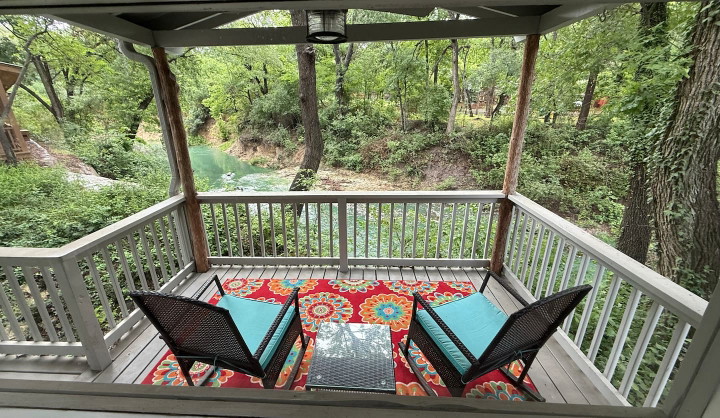 Cabin On White Rock Creek - Waco, TX