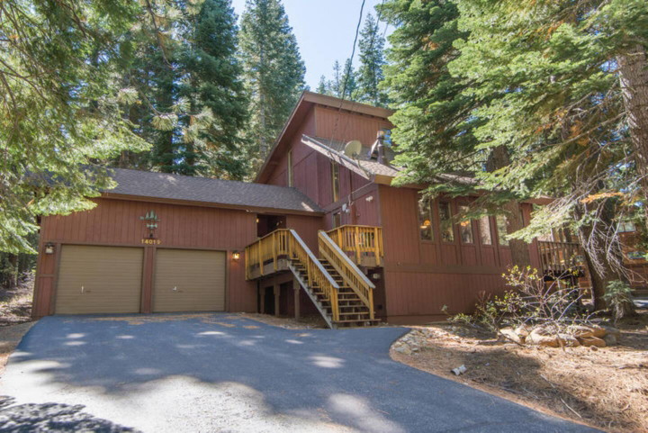 Copenhagen Cabin*four Bedrooms*schrader - Truckee, CA