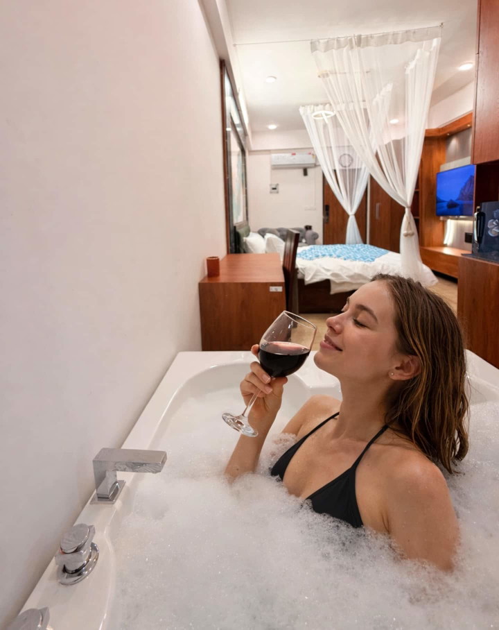 Urban Jacuzzi Studio By Cayetana - Jaipur
