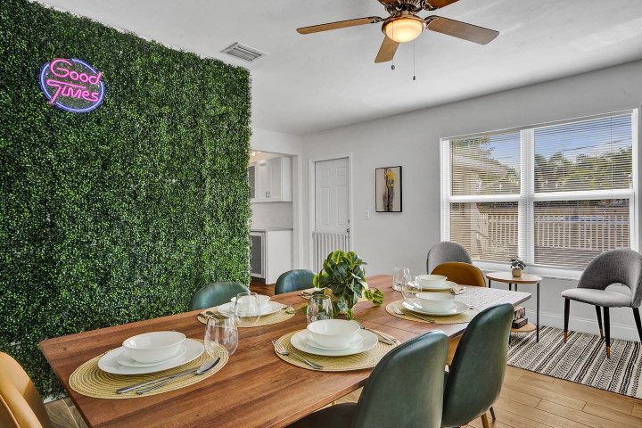 Boho-styled Home W/newly Remodeled Fenced-in Pool! - Fort Lauderdale