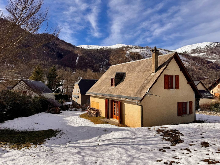 Maison 9 Personnes Avec Séjour Exposé Plein Sud - Loudenvielle